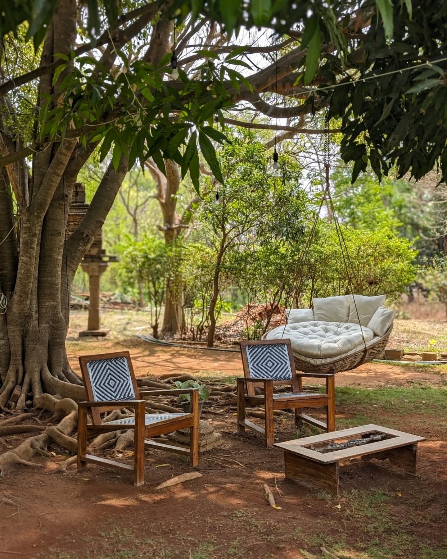 17 Garden Sitting Areas to Enhance Your Outdoor Living Space ...